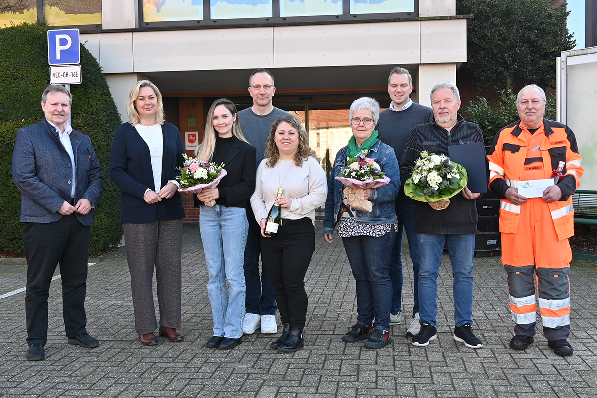 25 Neueinstellungen und Jubiläen